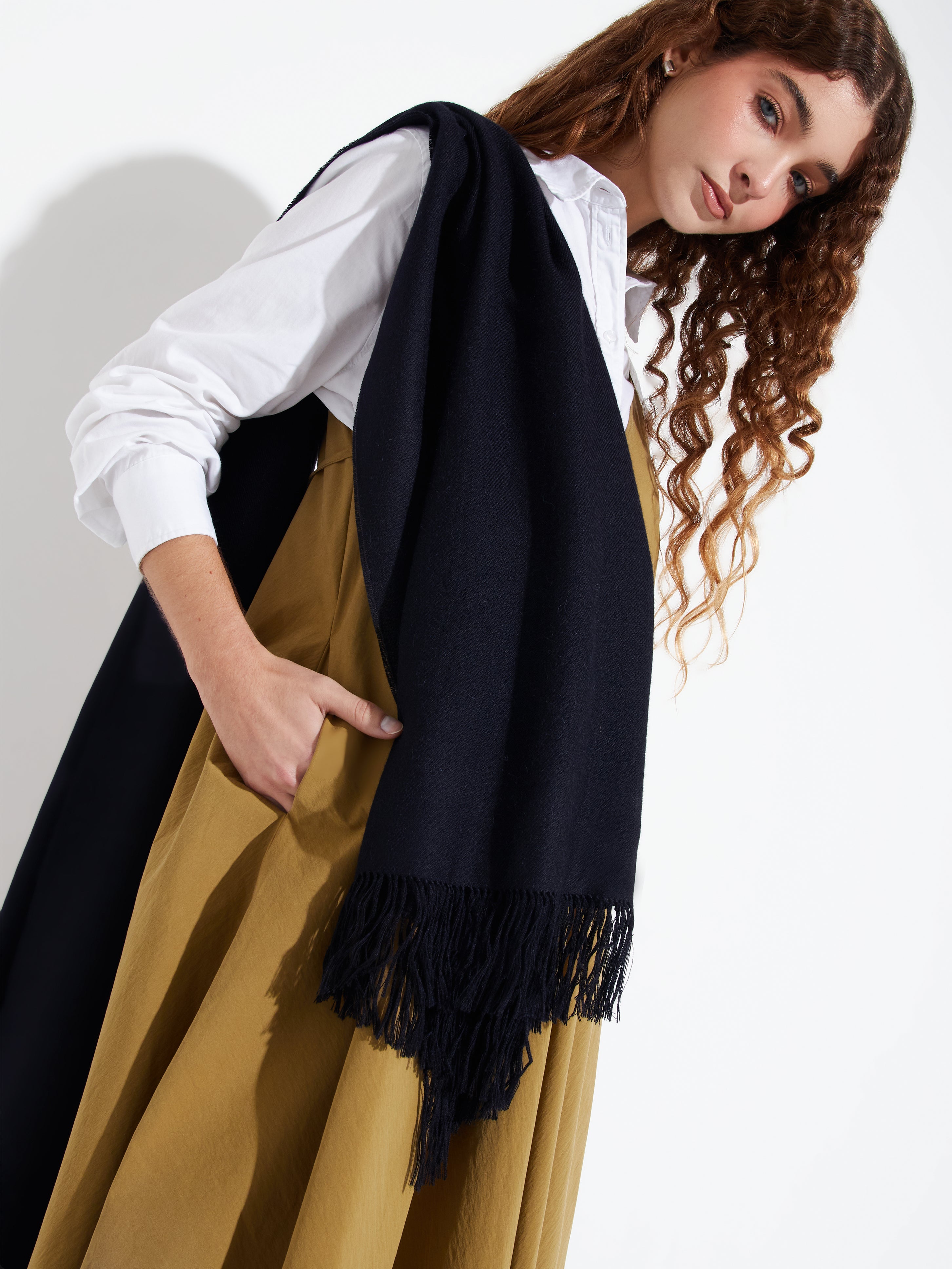 Jee Shawl Royal Alpaca Color Black