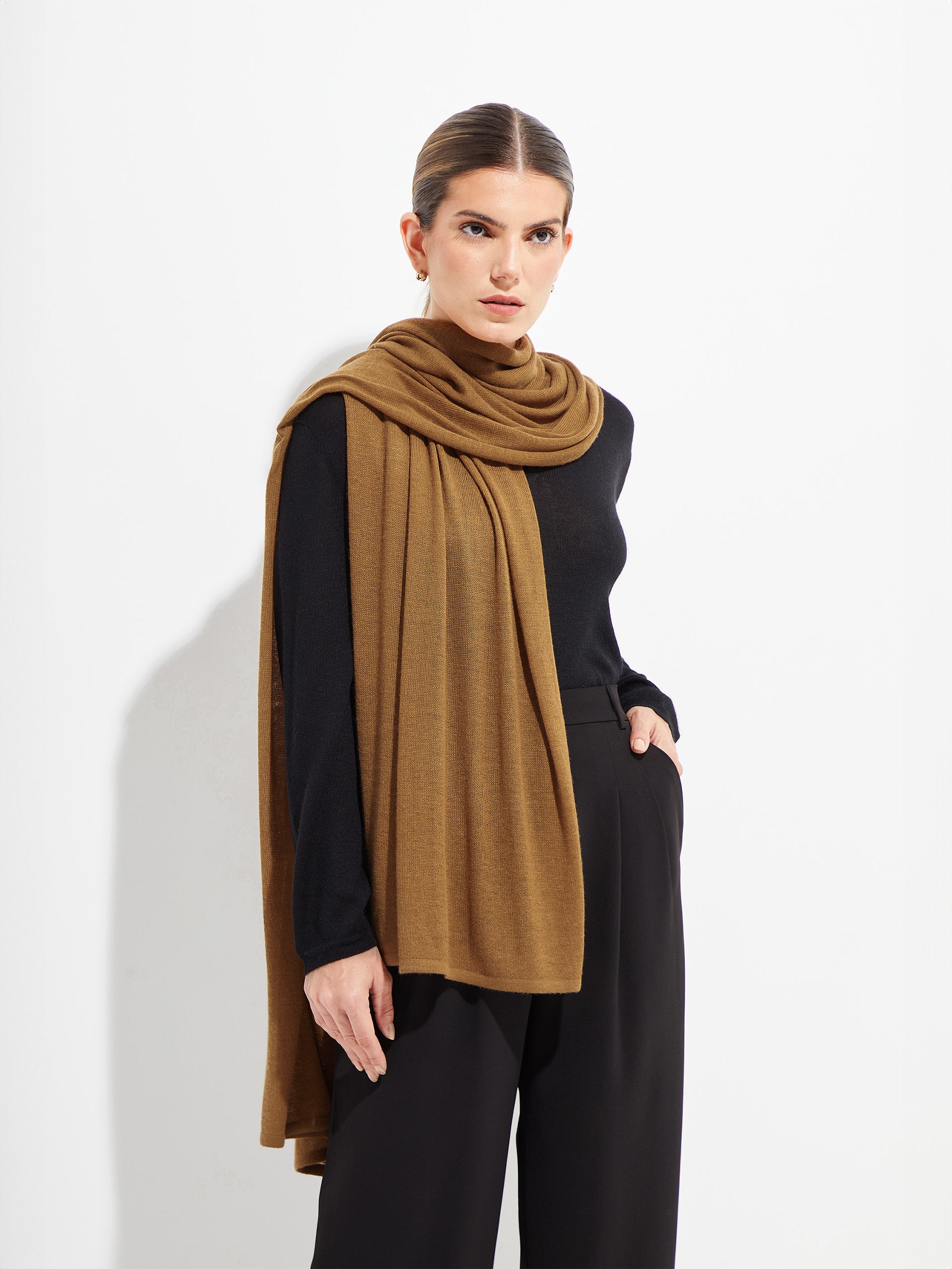 Bouveret Shawl Vicuña Color Vicuna